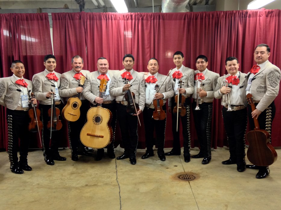 Mariachi Monumental De Mexico - Mariachi Band Chicago, IL | GigMasters